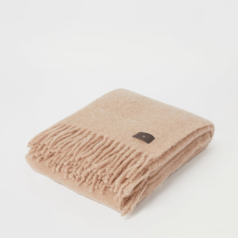 Wool Throw | Soft, Lightweight & Warm | Timeless Comfort – Singular Society