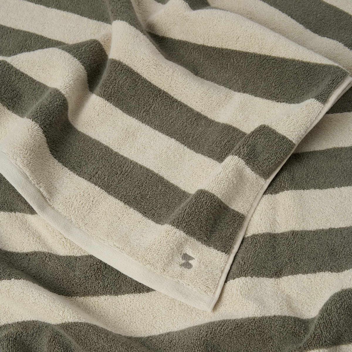 Wide Striped Towel | Organic cotton | Soft and Plush